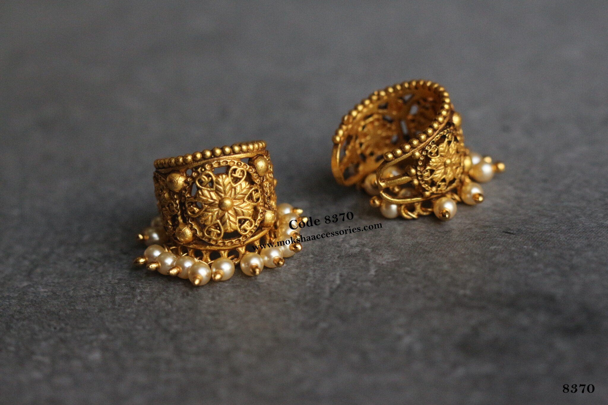 Antique gold bugadi with sarvoski pearls – Moksha Accessories